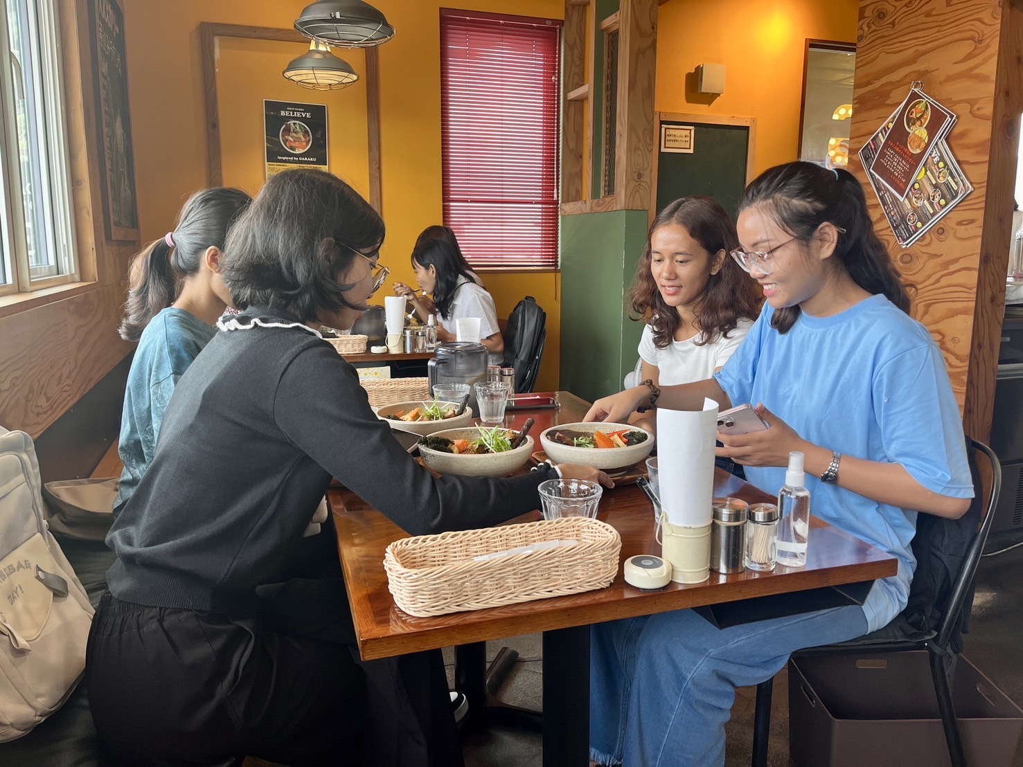 帯広介護施設様へ特定技能生8名が到着 – 株式会社 GoBit